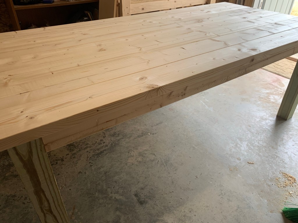 DIY Farmhouse Dining Room Table
