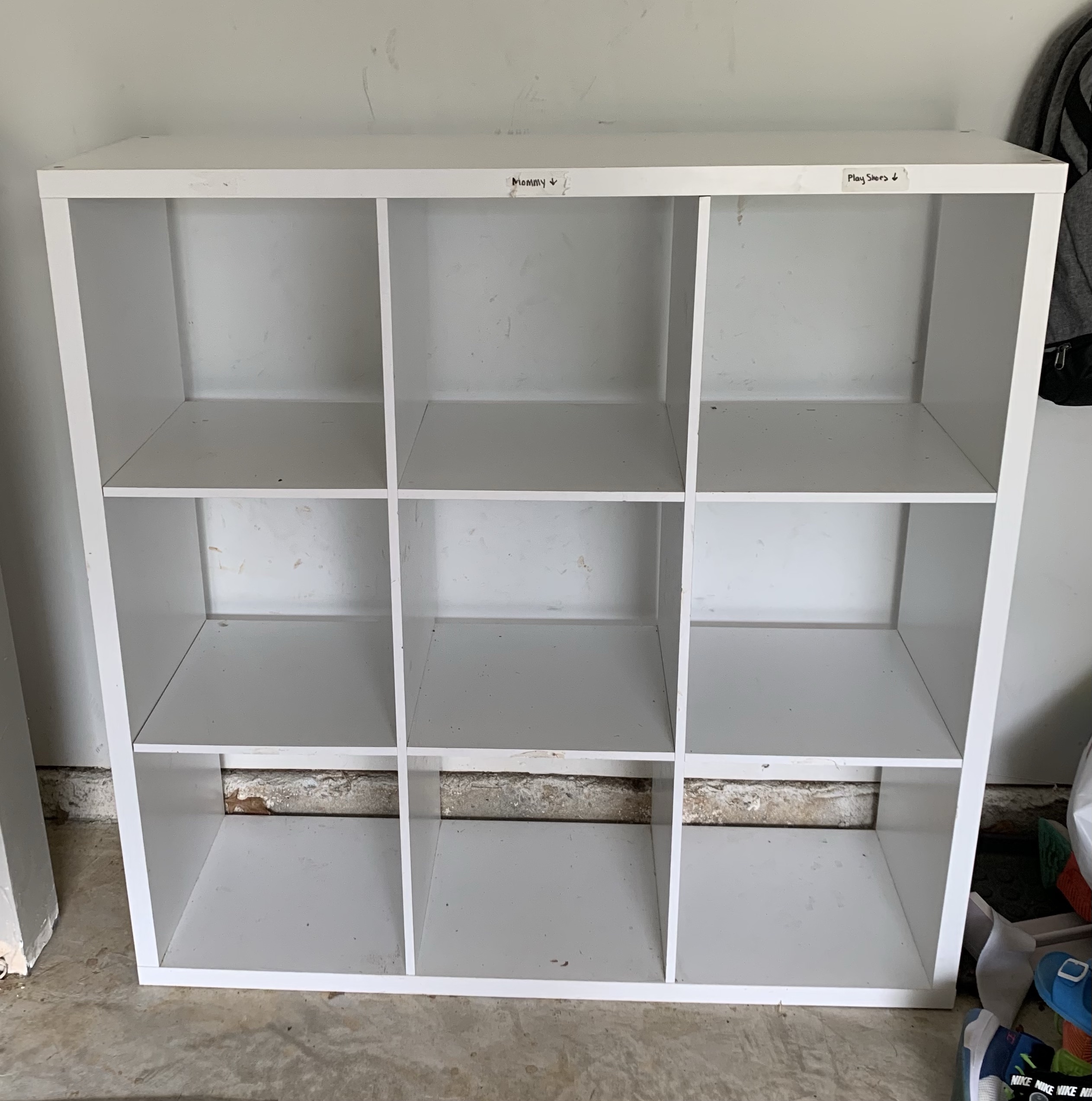 Cube Shelf Makeover!