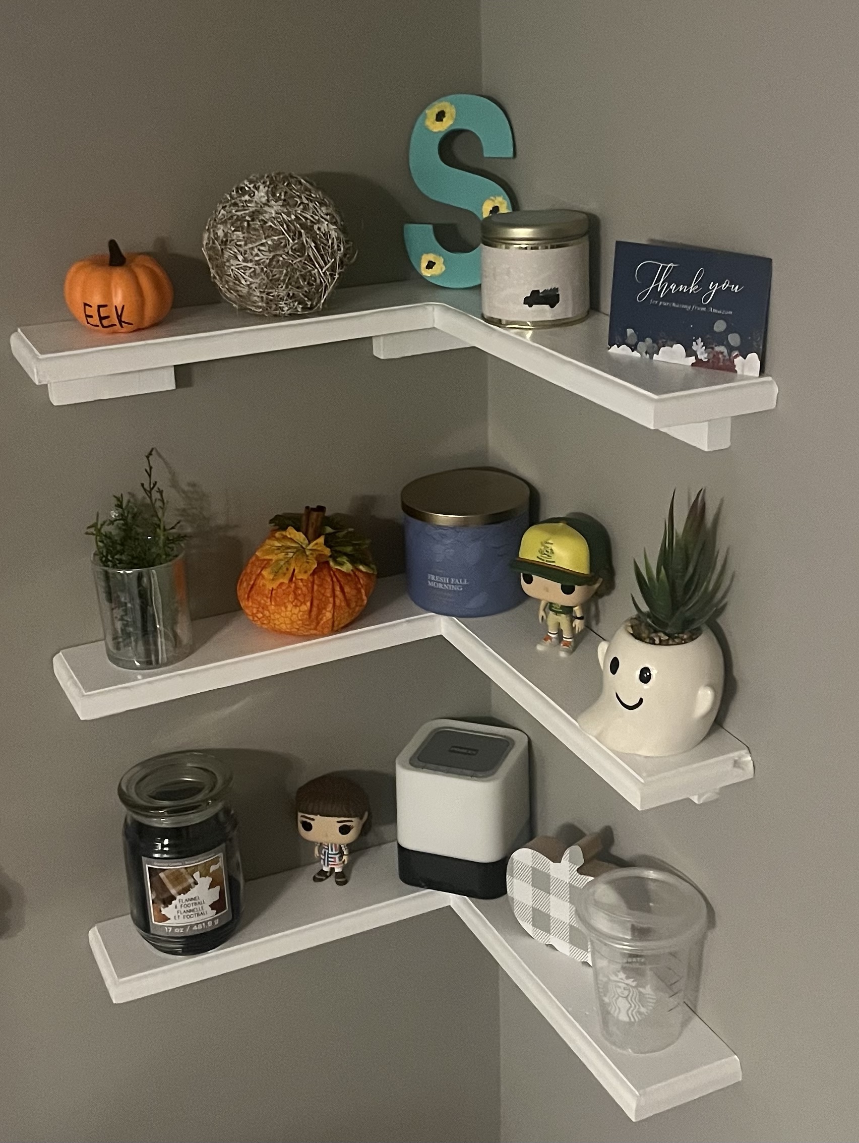 DIY corner shelves - it's hammer time: a beginner's diy journey